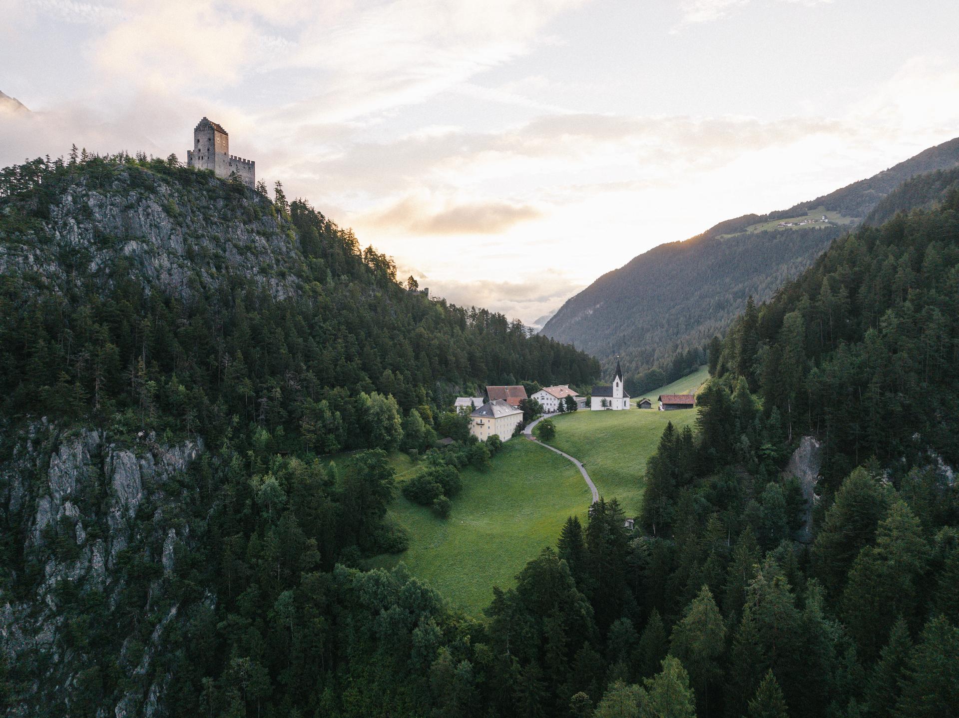 Klostergut Kronburg in Zams, Tirol – Ein Ort für sich